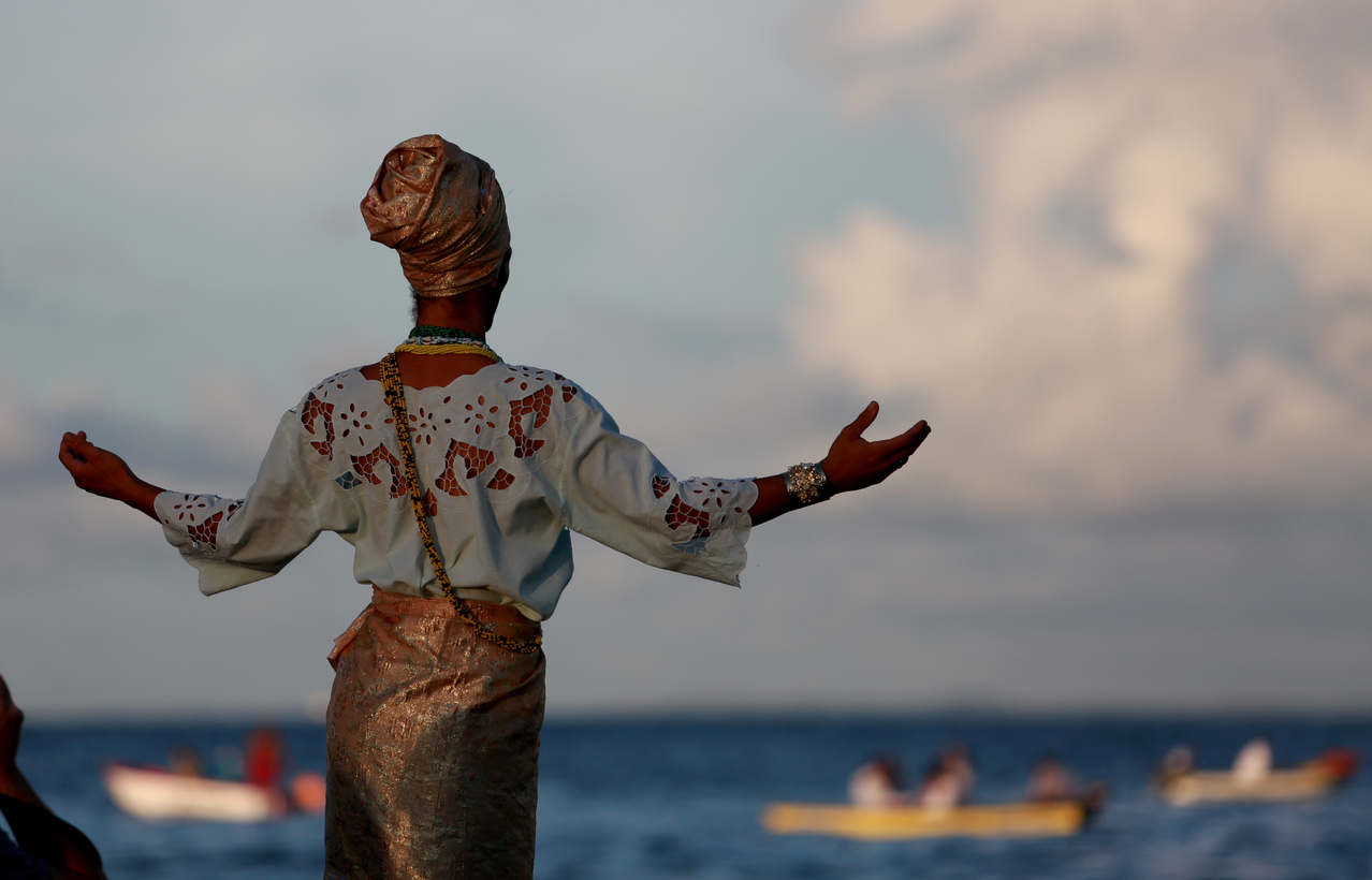 Using Colors to Enhance Hoodoo Spells & Rituals - Doctor Buzzard Voodoo